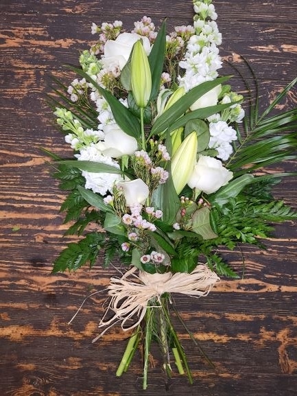 Casket Sprays & Sheaves In Canterbury | Marlowe Florist