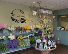 Pencoed Florist - Flower Delivery by Flowers by Romy