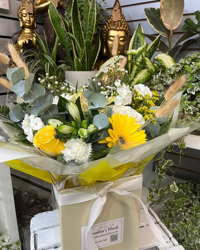 Bolton Florist - Flower Delivery by Bromilows